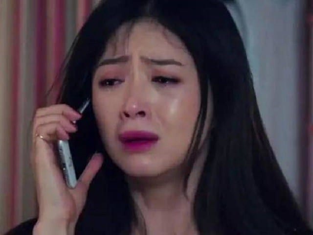 Đang yên lành thì chồng đột ngột đòi ly dị, đêm sau ngày ra tòa, anh nhắn vỏn vẹn 5 từ khiến vợ ...