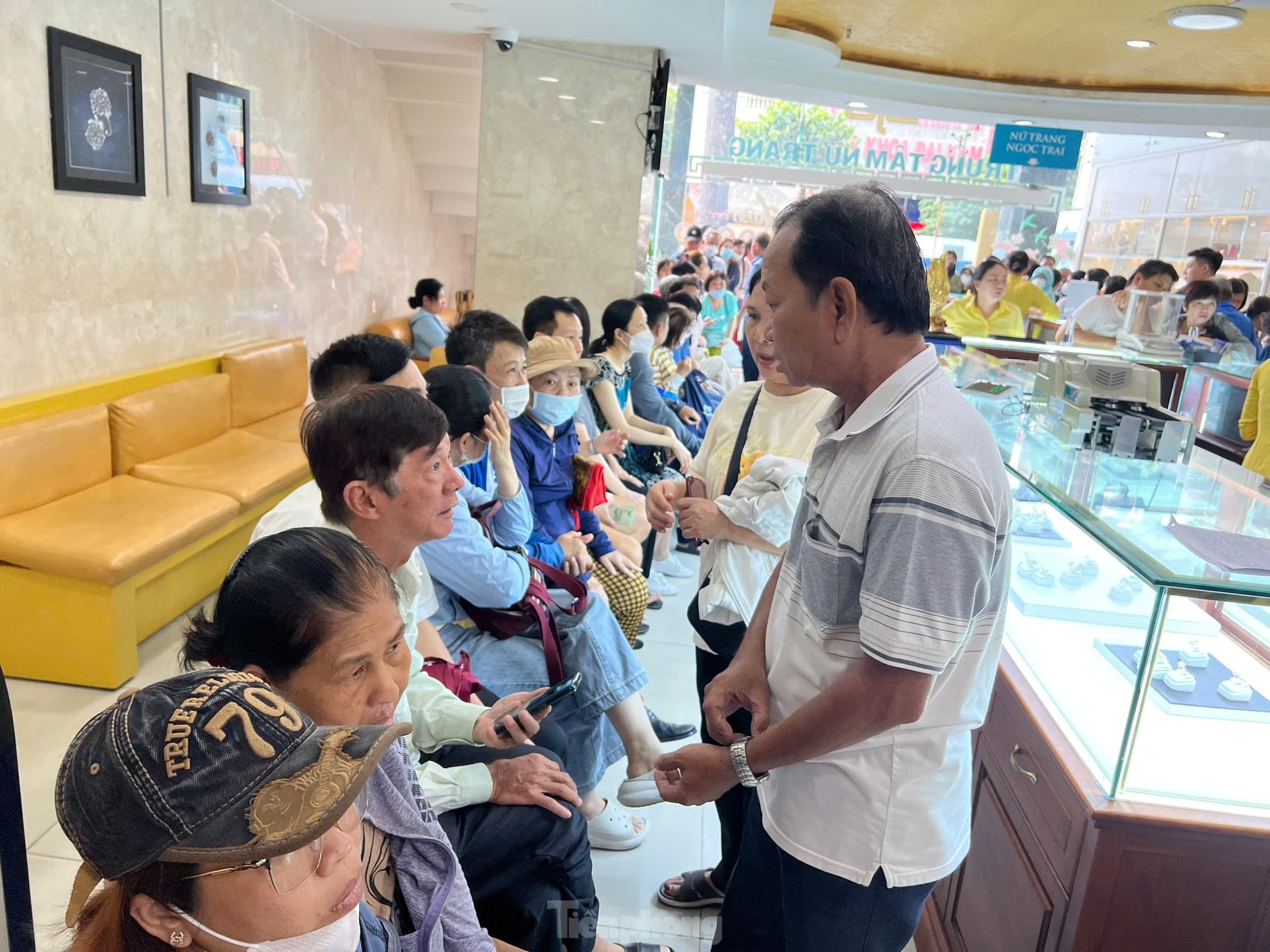 Giá vàng hôm nay 4/9/2025: Giá vàng trong nước và thế giới dự báo đà ...